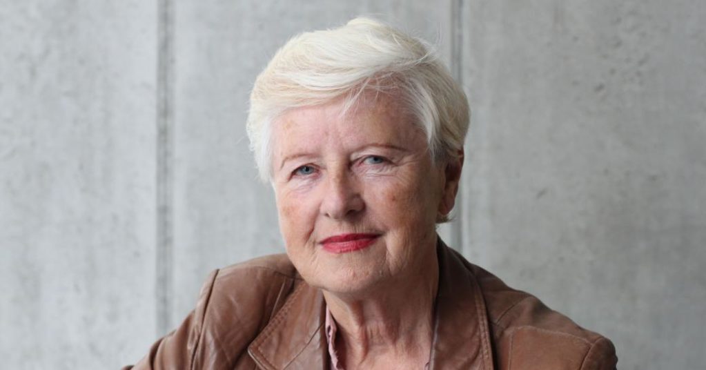 Prof. Anna Hogenová: Svet hlúpne. Ľudia nerozlišujú podstatné od ...